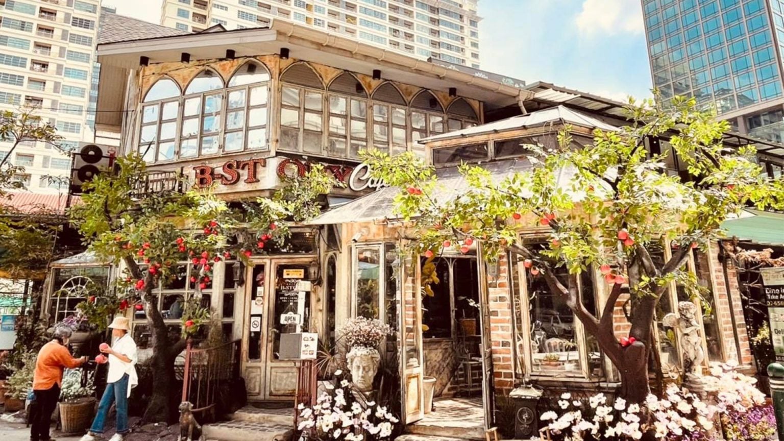 35 คาเฟ่กรุงเทพ Update ปี 2568 ร้านสวย กาแฟเลิศรส | Drivehub